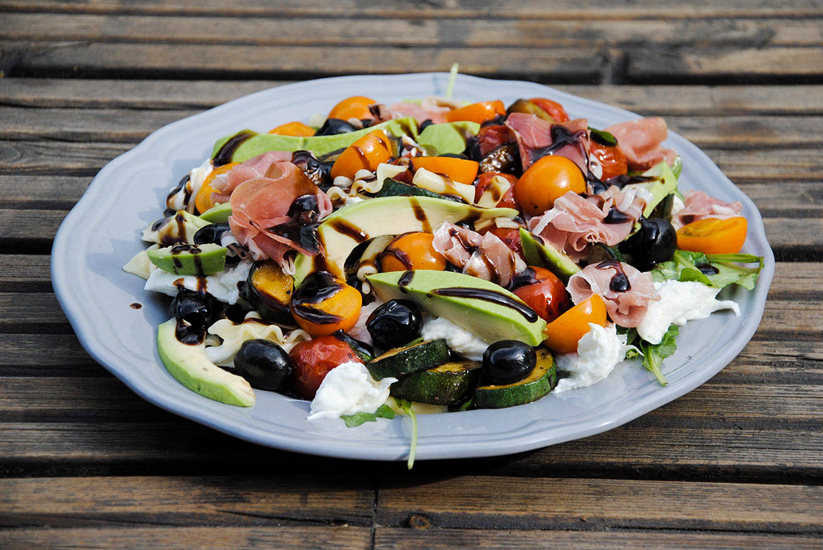 Italian Spring Salad - Sound Of A Tasty Life